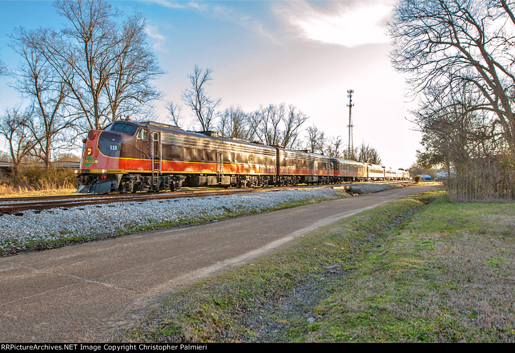 SLRG 518 Leads the City of Grenada